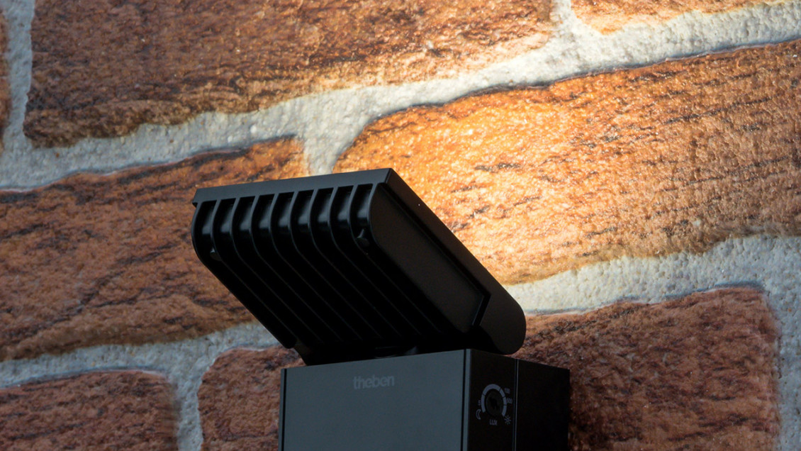 theLeda S LED-straler met bewegingsmelder | Theben AG
